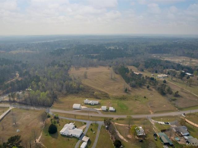 1031 Middle Rd, Eclectic, AL 36024