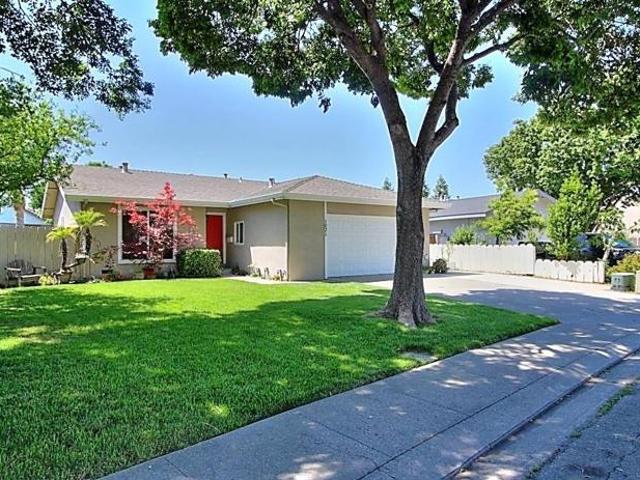 1031 N Hickory Ave, Tracy, CA 95376