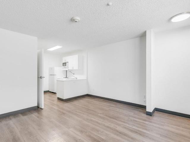 1031 North Link Studio Apartment for Rent at 1031 N Link, Anaheim, CA 92806 The Canyon