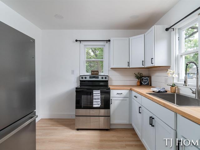 1031 Ada Avenue