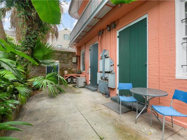 1031 Barracks Street # 4