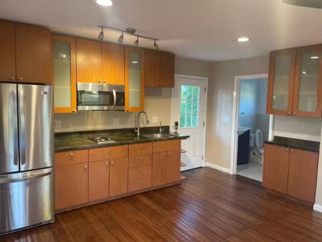 1031 Cumberland Rd #A, Glendale, CA 91202