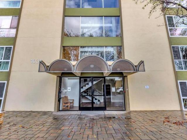 1031 Crestview Dr 118, Mountain View, CA 94040