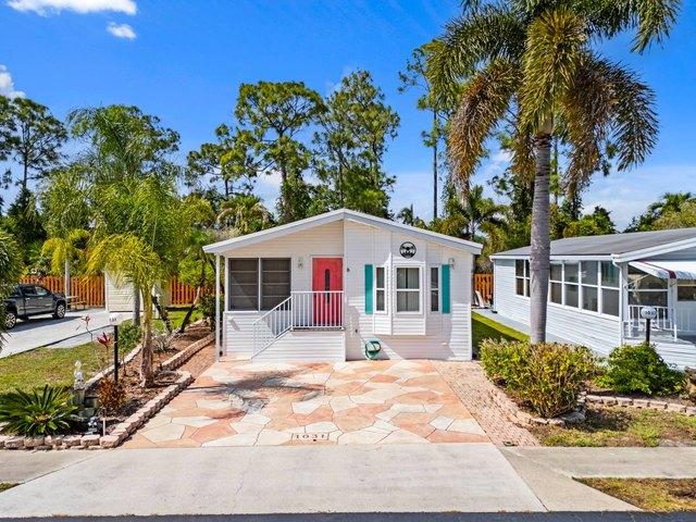 1031 Crystal Lake Dr Unit 1031, Naples, FL 34120