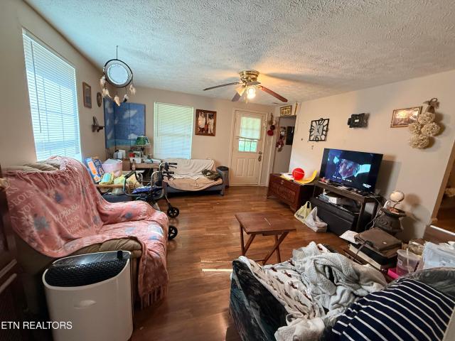 1031 Dryden Loop