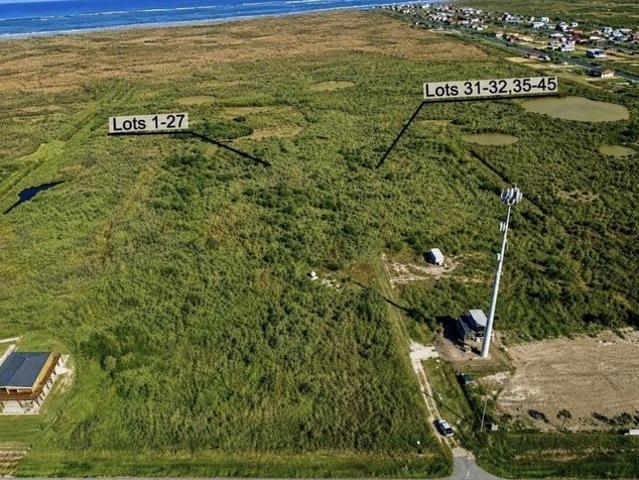 1031 Holden St, Gilchrist, TX 77617