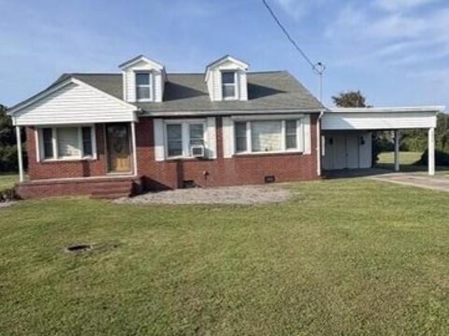 1031 Island Rd, Harkers Island, NC 28531
