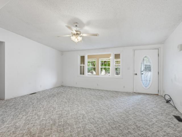 1031 Laurelwood Dr