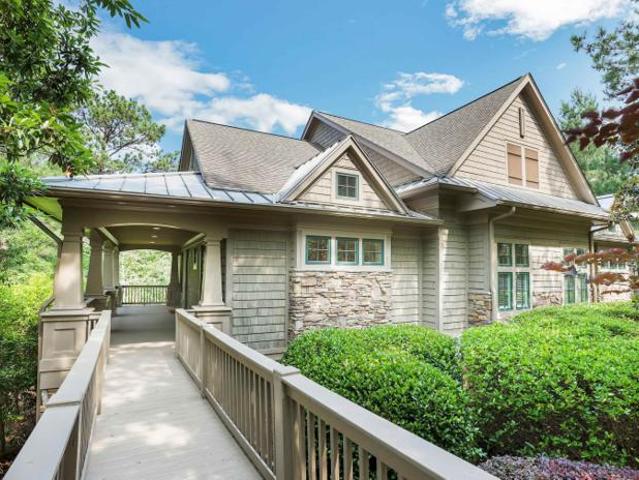 1031 Regency Dr, Greensboro, GA 30642