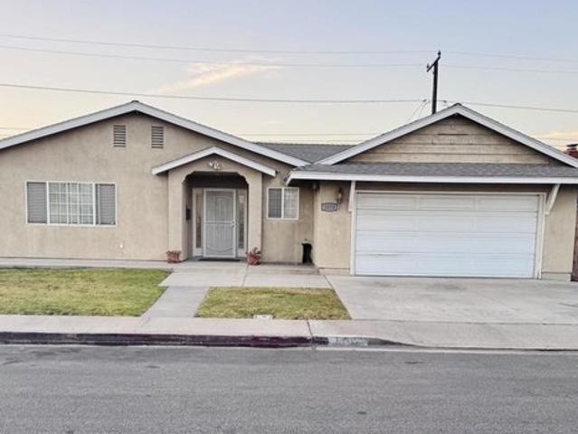 1031 Redwood St, Oxnard, CA 93033