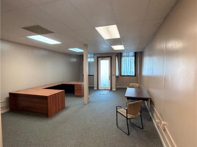 1031 3rd Ave