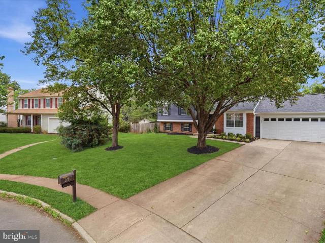 10323 Amberleigh Court