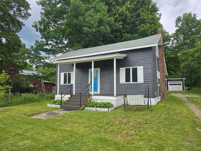 10323 Meadville St, Albion, PA 16401