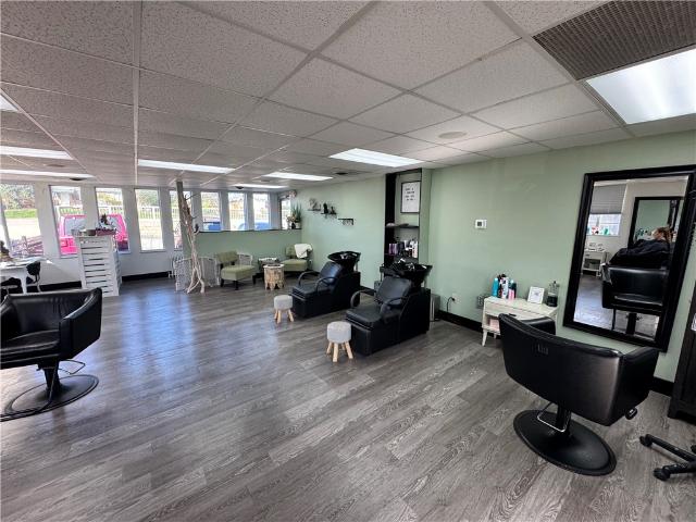 10320 Main Floor Perry Hwy