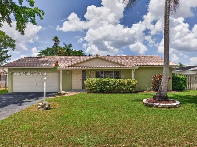 10320 NW 42nd Dr, Coral Springs, FL 33065