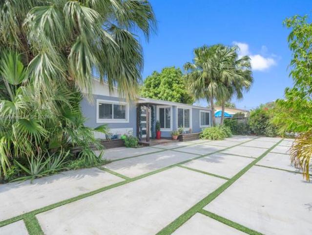 10320 SW 40th Terrace, Miami, FL 33165
