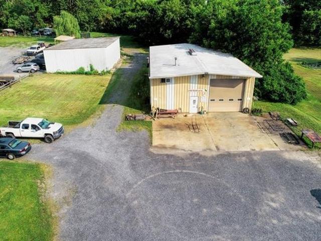 10321 Fairgrounds Rd, Huntingdon, PA 16652