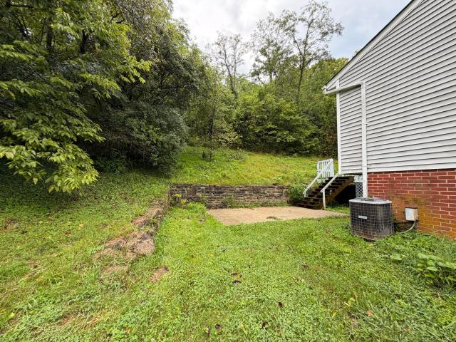 10322 Persimmon Grove Pike