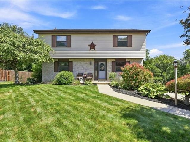 10322 Roseway Blvd, Irwin, PA 15642
