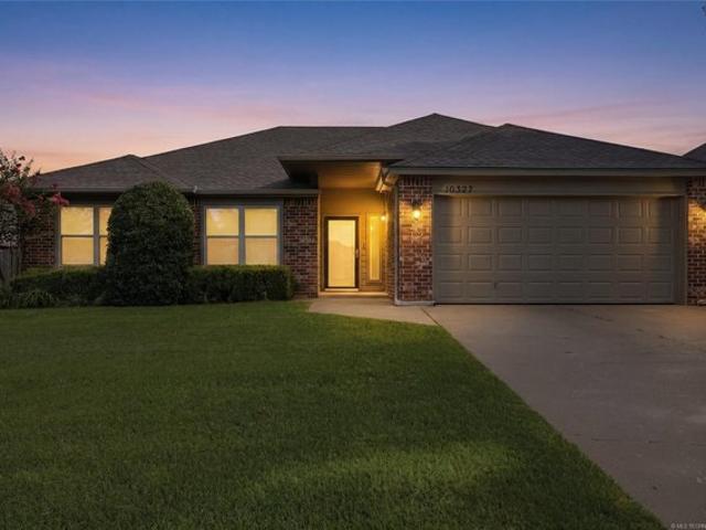 10327 E 113th St S, Bixby, OK 74008
