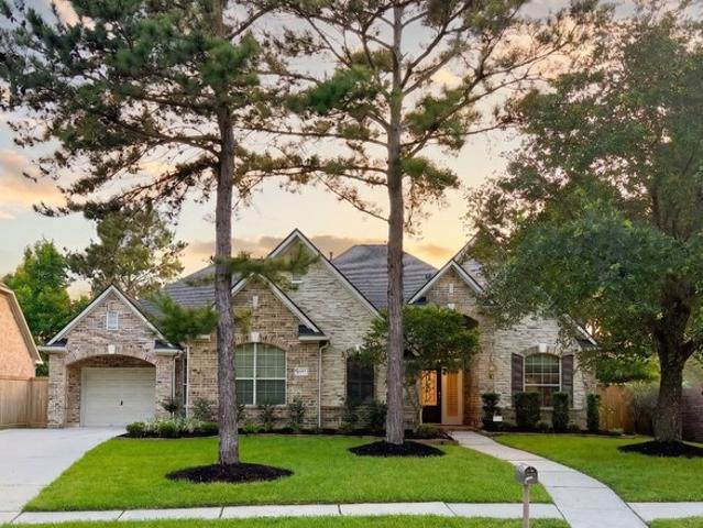 10327 Earlington Manor Dr, Spring, TX 77379