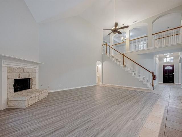 10327 Sablebrook Ln, Houston, TX 77095