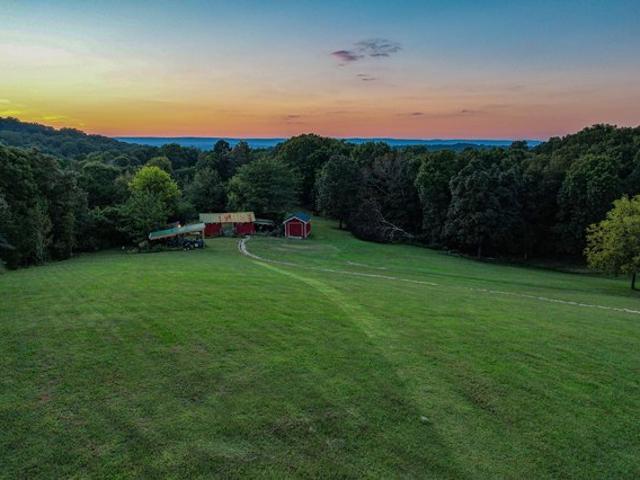 10325 Wagon Wheel Ter, Harrison, TN 37341