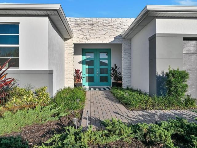 10325 SW Phineas Ln, Port Saint Lucie, FL 34987
