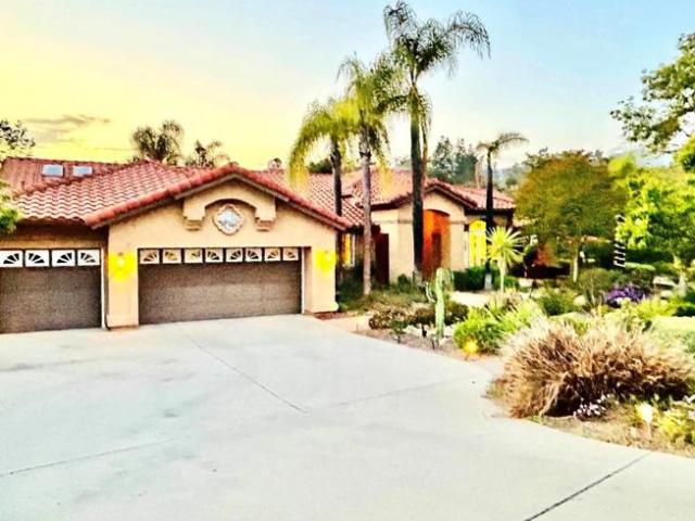 10328 Hawley Rd, El Cajon, CA 92021