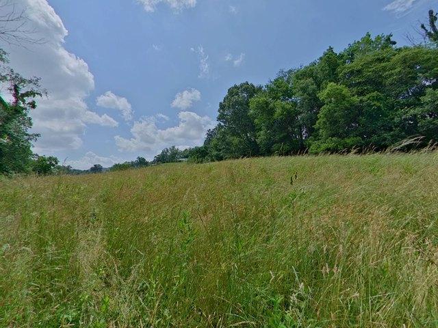 10329 Forest Hill Dr, Glade Spring, VA 24340