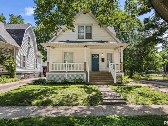 1032 N 2nd St, Springfield, IL 62702