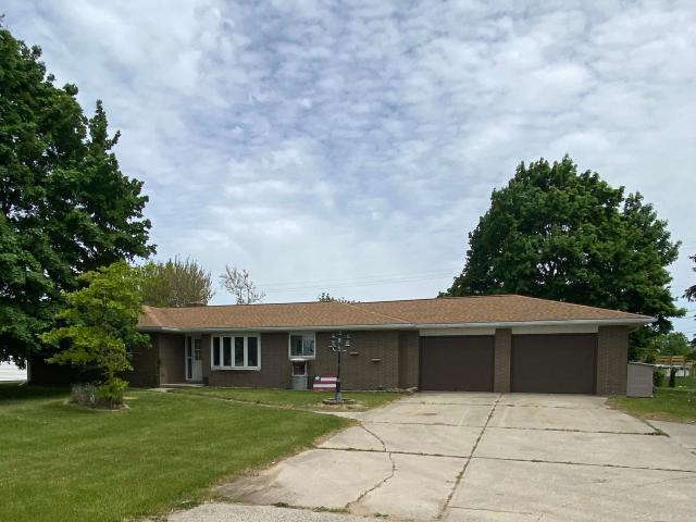 1032 N Hemlock Road
