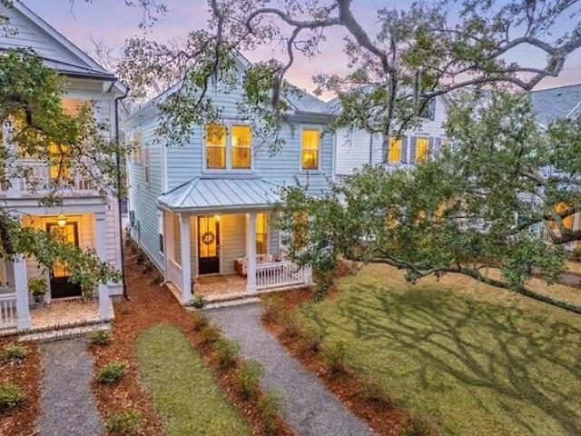 1032 Avenue of Oaks, Charleston, SC 29407