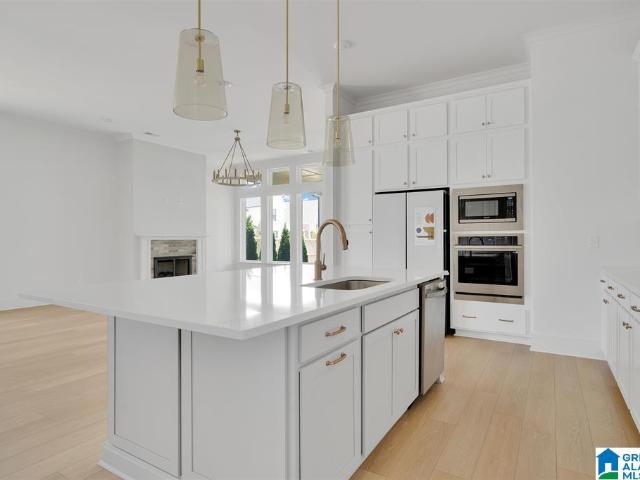 1032 Clifton Road