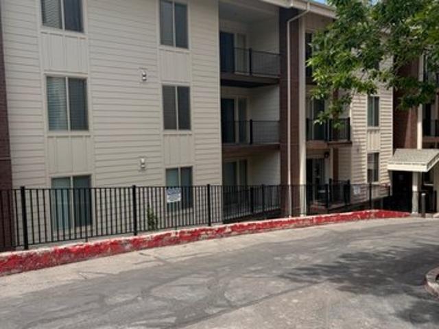 1032 E 400 S Apt 204B, Salt Lake City, UT 84102
