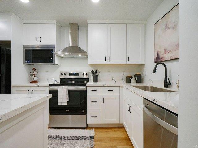 1032 E 400 S Apt 309B, Salt Lake City, UT 84102