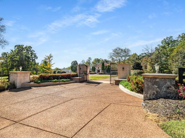 1032 Forest Dr, Kingston Springs, TN 37082 | MLS #3169 | Compass