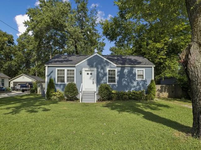 1032 Horseshoe Dr, Nashville, TN 37216