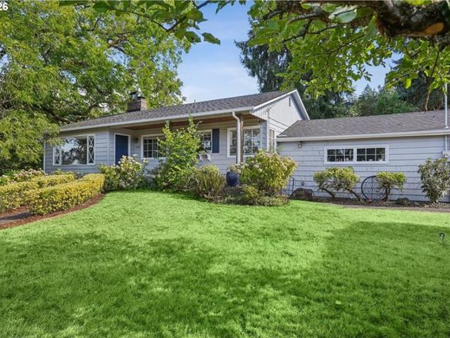 1032 Laurel St, Lake Oswego, OR 97034