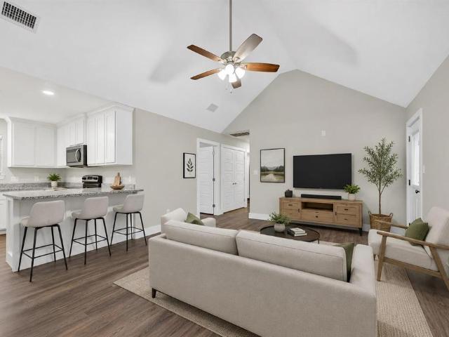 1032 Ray Drive