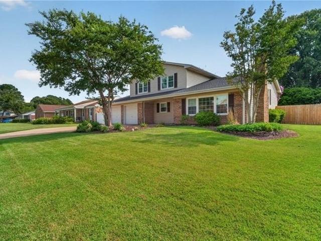 1032 Sunnyside Dr, Virginia Beach, VA 23464