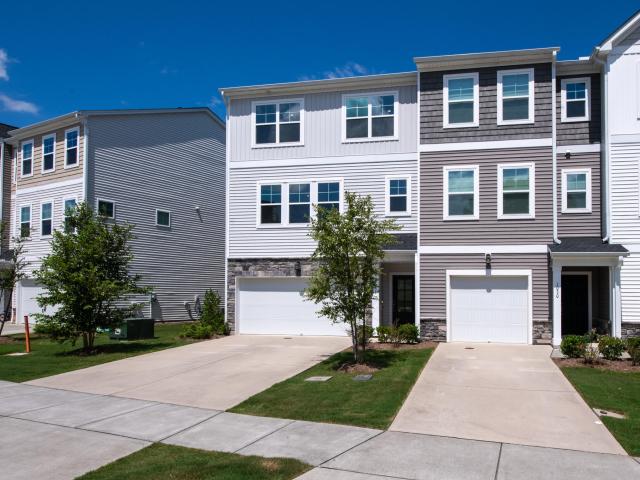 1032 Shoreside Dr, Durham, NC 27713 | MLS #10157 | Compass
