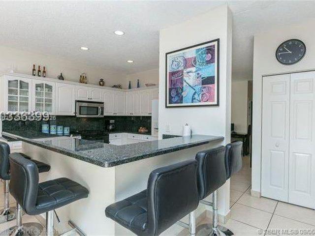 1032 Silktree Ln, Weston, FL 33327 | MLS #A12031