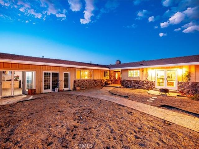 1032 W Avenue S14, Palmdale, CA 93551