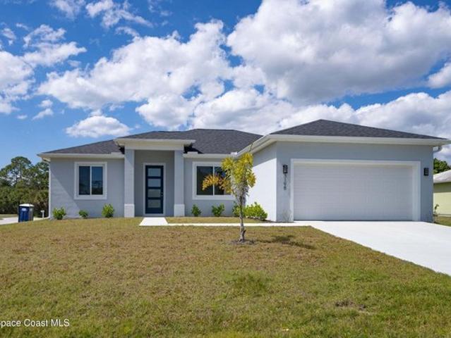 1032 Welco St SE, Palm Bay, FL 32909