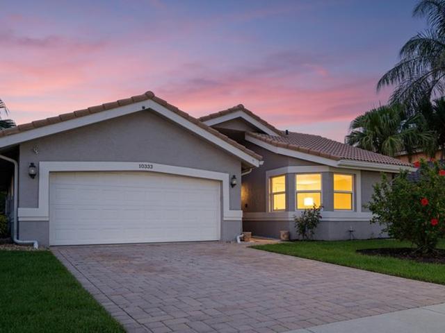 10333 Buena Ventura Dr, Boca Raton, FL 33498