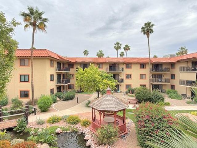 10330 W Thunderbird Blvd Apt B203, Sun City, AZ 85351