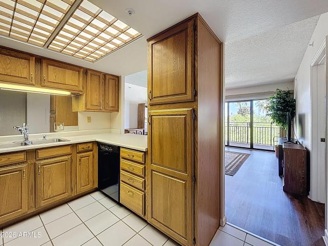 10330 W Thunderbird Blvd, Unit C318, Sun City, AZ 85351 | MLS #7018 | Compass