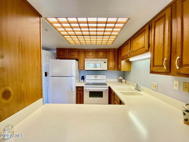 10330 W Thunderbird Blvd, Unit C319, Sun City, AZ 85351 | MLS #6995 | Compass