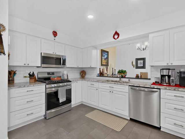 10330 Camino Del Oso NE